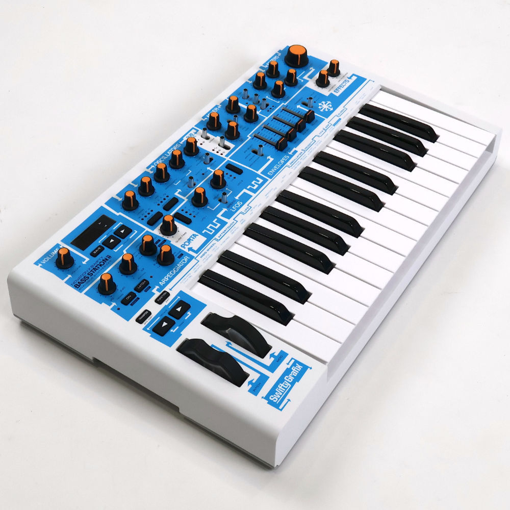 Novation 【中古】 シンセサイザー NOVATION Bass Station II Swifty Edition（中古/送料無料 ...