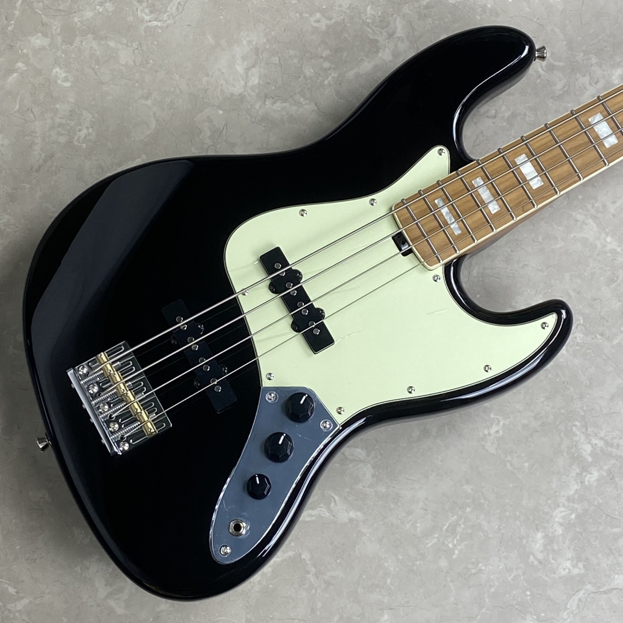 Sfida Sfida SJB-500 Black (ブラック) エレキベース ローステッドメイプルネックスフィーダ（新品特価/送料無料 ...