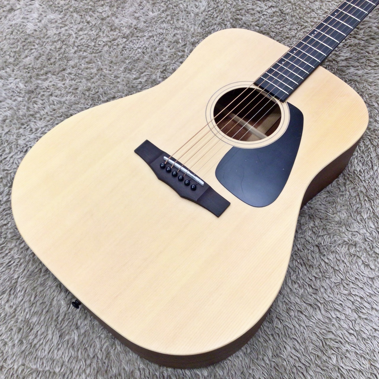 Morris M-011 / NAT (Natural) 【エントリーモデル】（新品）【楽器検索デジマート】