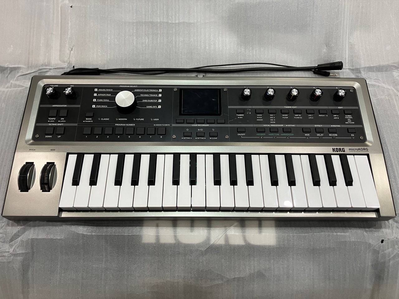 KORG microKORG 2 (MK-2) 個体識別:A 即納可能!【1台限定アウトレット特価】【大決算セール!】（B級特価/送料無料）[デジマートSALE]【楽器検索デジマート】