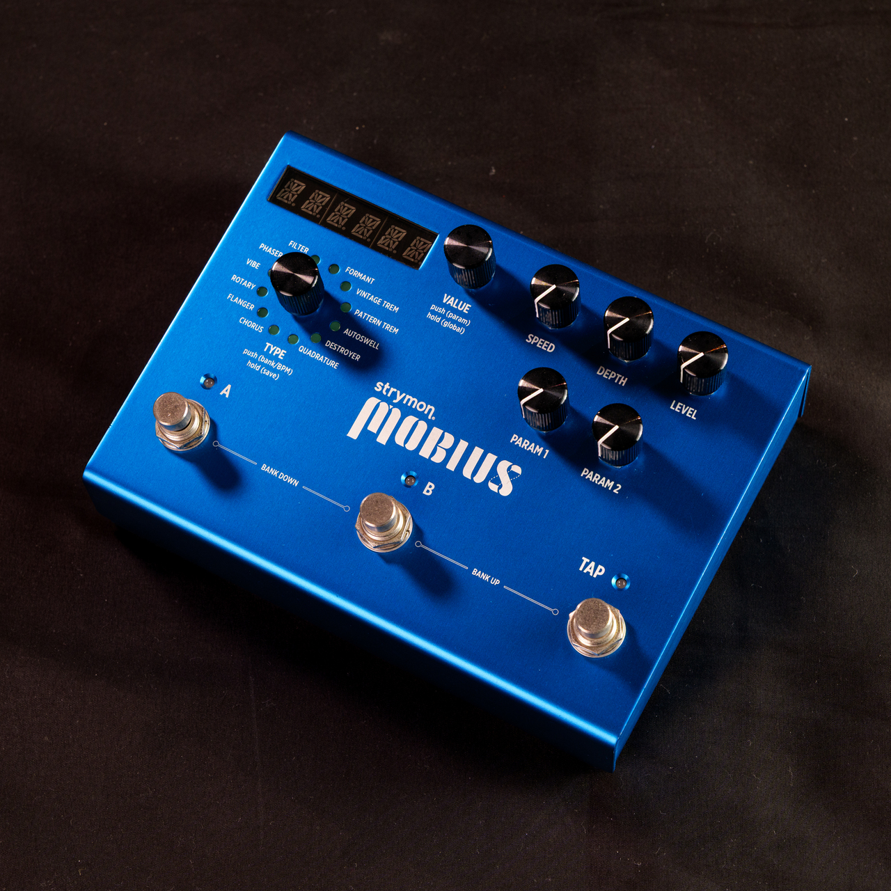 strymon MOBIUS Multi Modulation モジュレーション・マシーン【現物画像】（中古）【楽器検索デジマート】