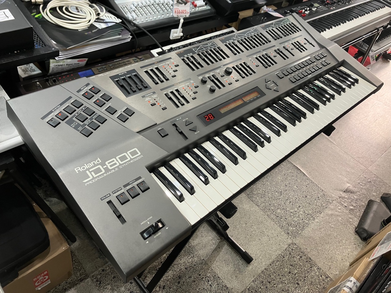 Roland JD-800 美品中古 ハードケース付き 【ローン分割手数料0%(12回まで)対象商品!】（中古）【楽器検索デジマート】