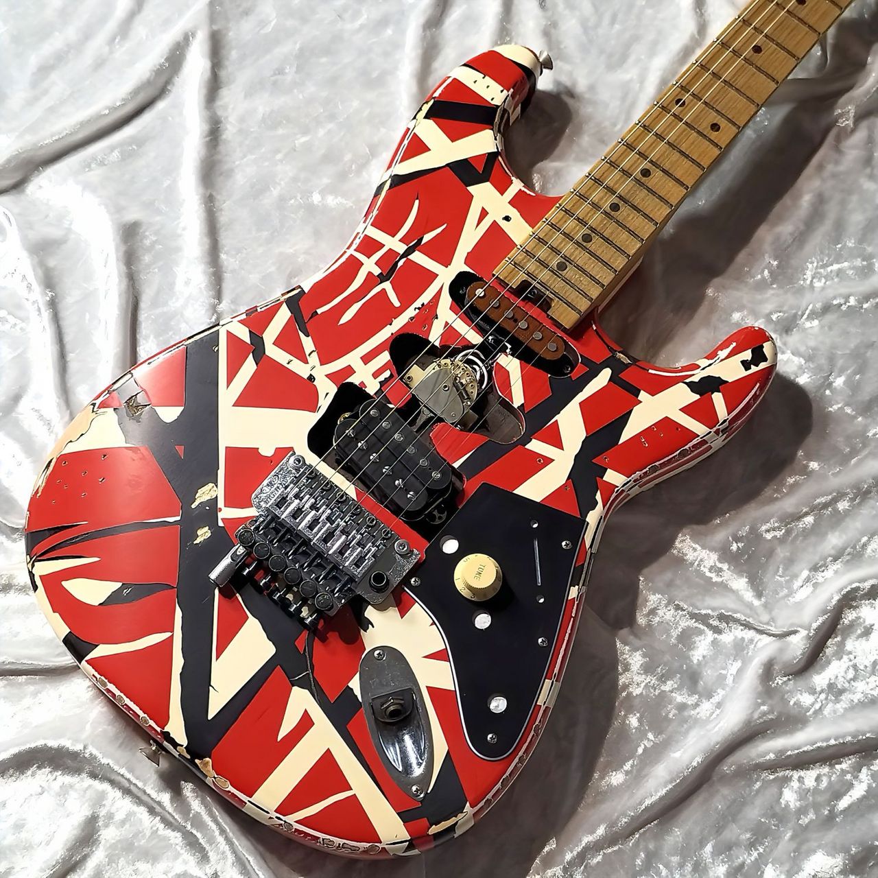 EVH Striped Series Frankenstein Frankie エドワード・ヴァン・ヘイレン EVH 【現物画像】（新品/送料 ...