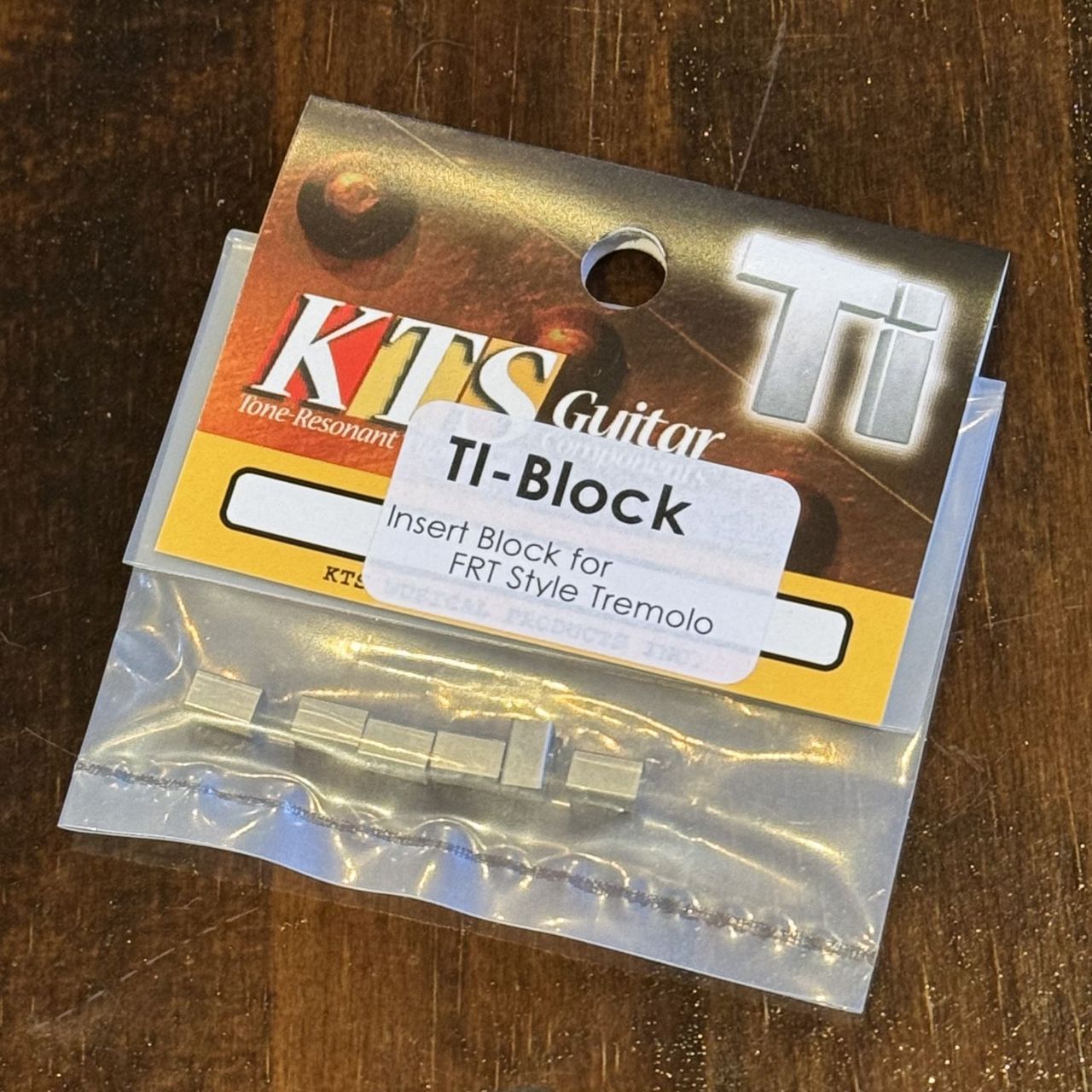 KTS Ti-Block-F (6ピース) / Insert Block for Floyd Rose® Style Tremolo（新品 ...