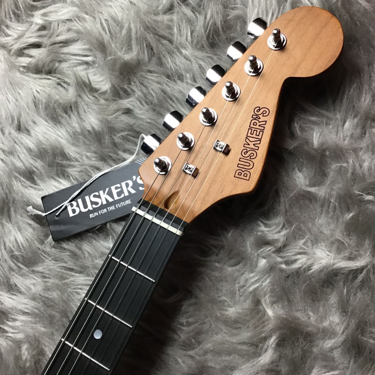 BUSKER'S BST-Standard GWT ストラトキャスタータイプ ローステッドメイプルネック（新品/送料無料）【楽器検索デジマート】