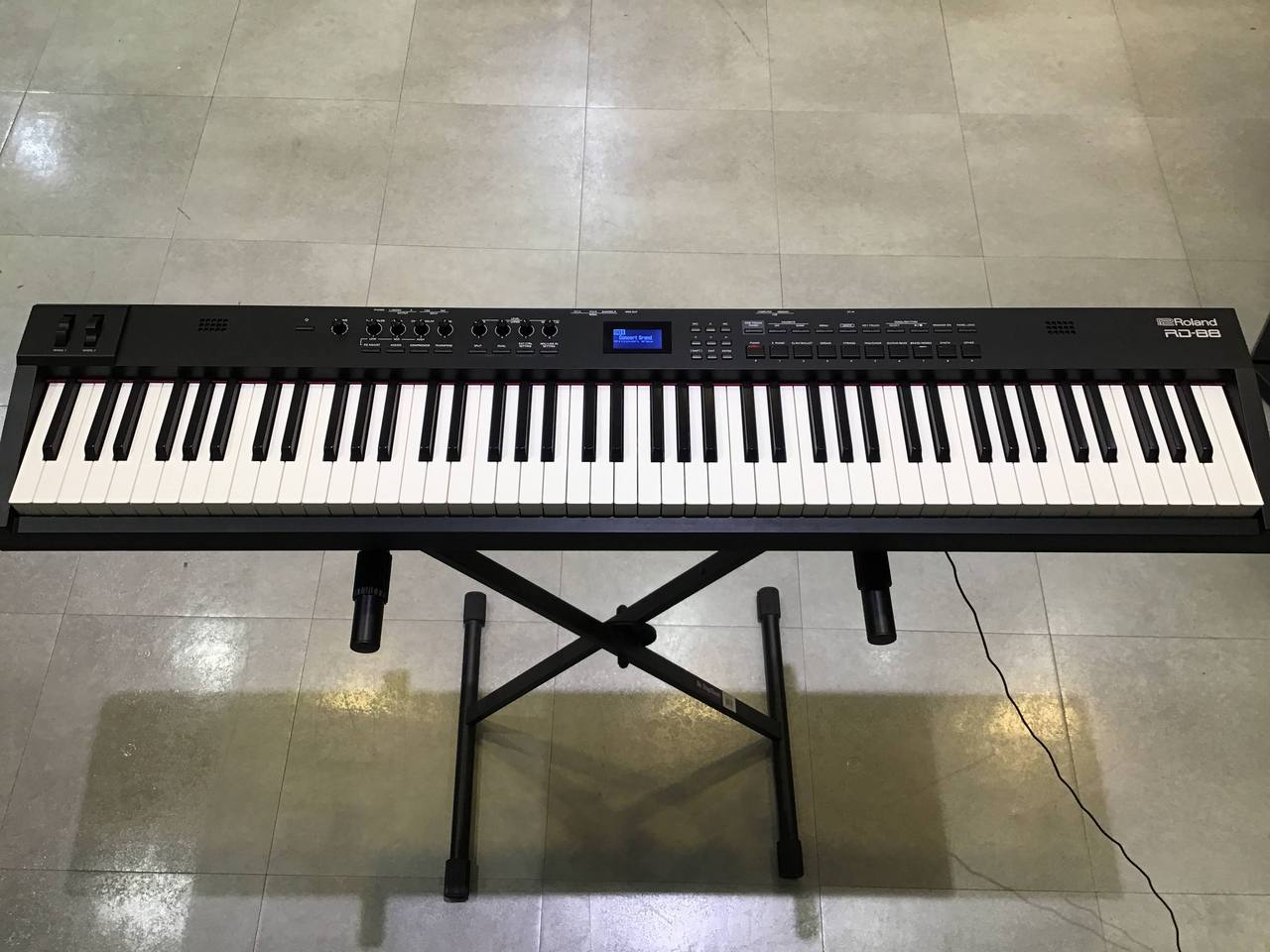 Roland RD-88（中古/送料無料）【楽器検索デジマート】
