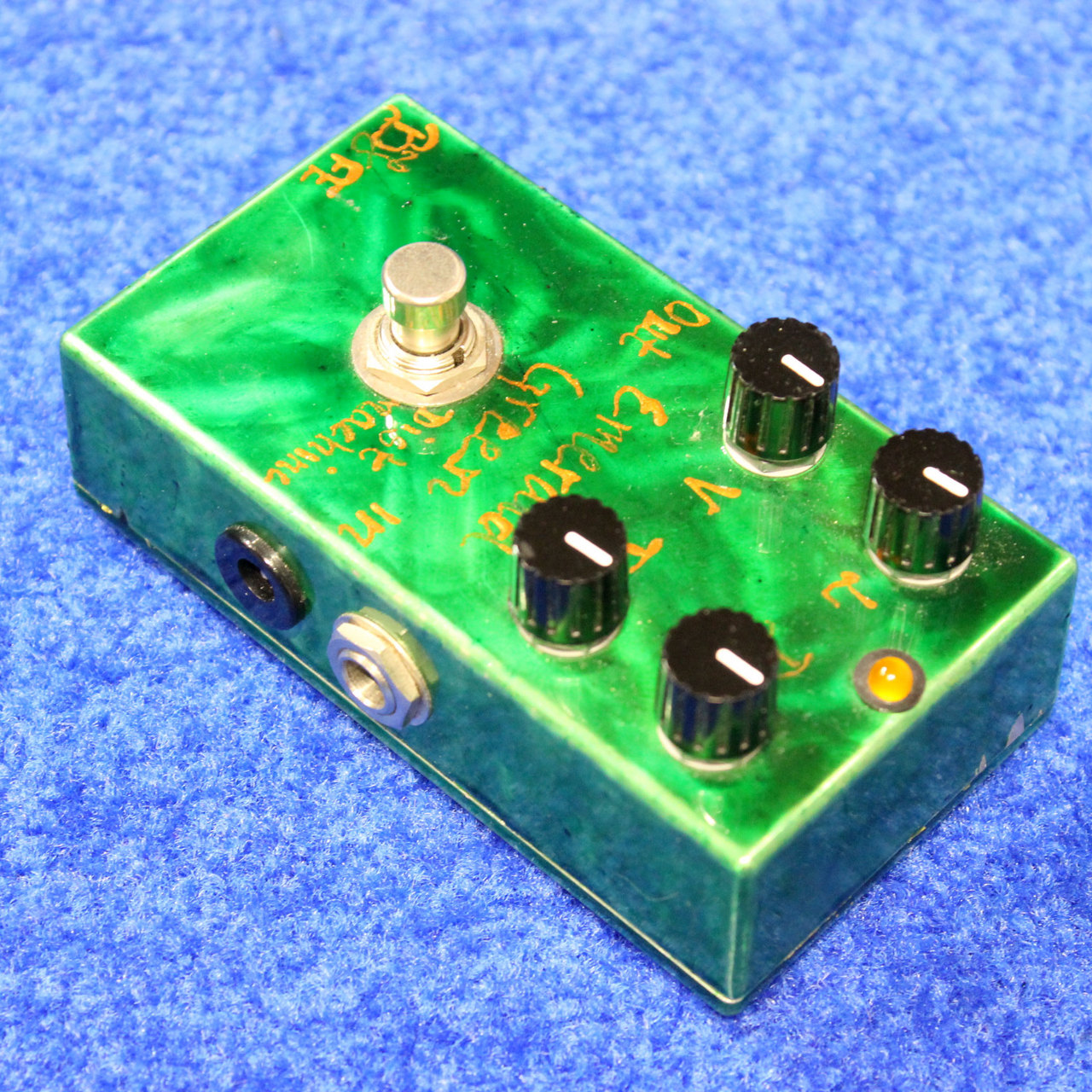 BJF Electronics Emerald Green Distortion Machine BJF エレクトロニクス エメラルド グリーン ディストーション です。（中古）【楽器検索デジマート】