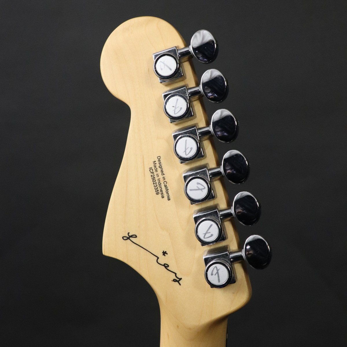 Fender Chilli Beans. Lily Cyclone Rosewood Fingerboard Lily Blue 【梅田店 ...