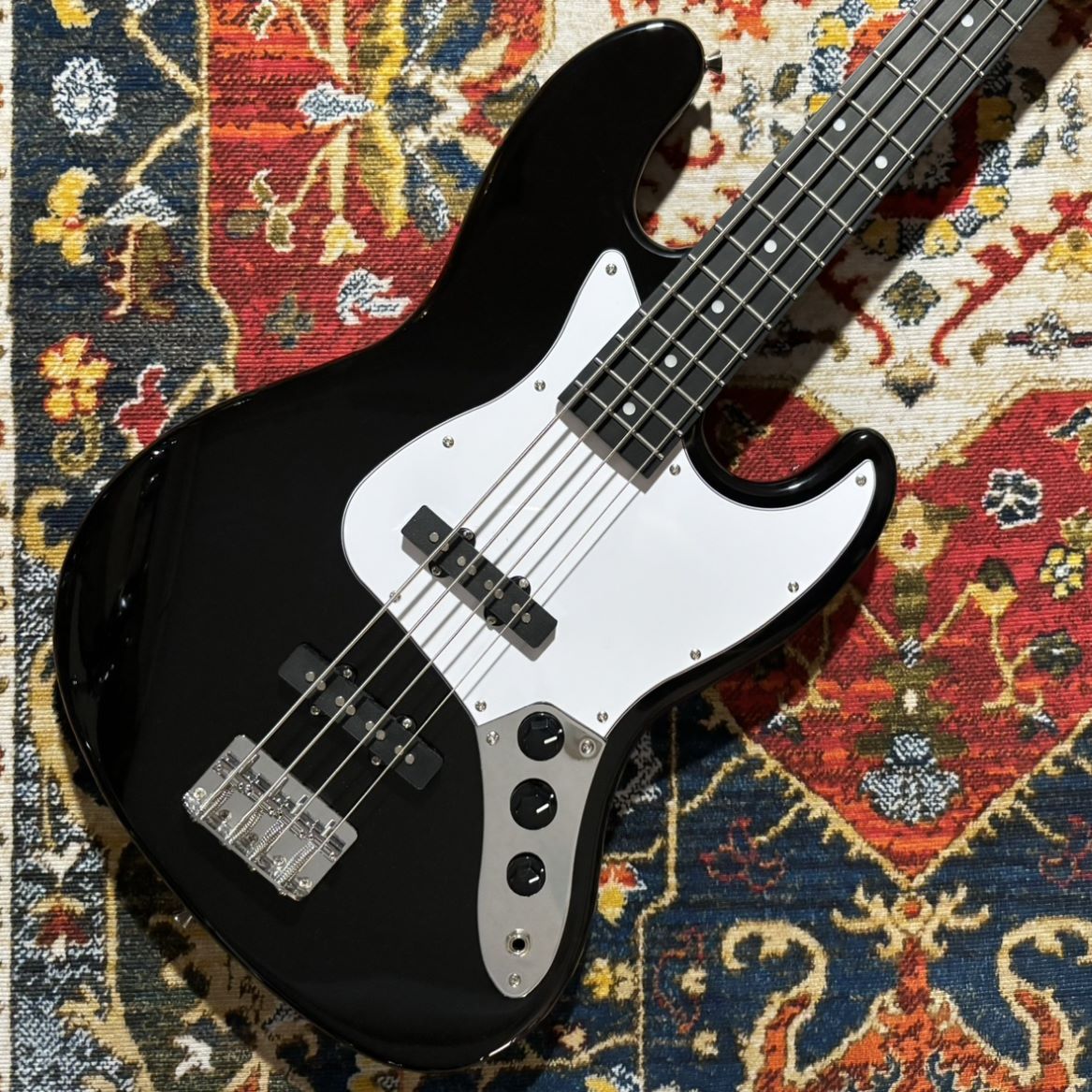 BUSKER'S 【現物写真】BJB-Standard BLK ジャズベースタイプ ローステッドメイプルネック（新品/送料無料）【楽器検索デジマート】