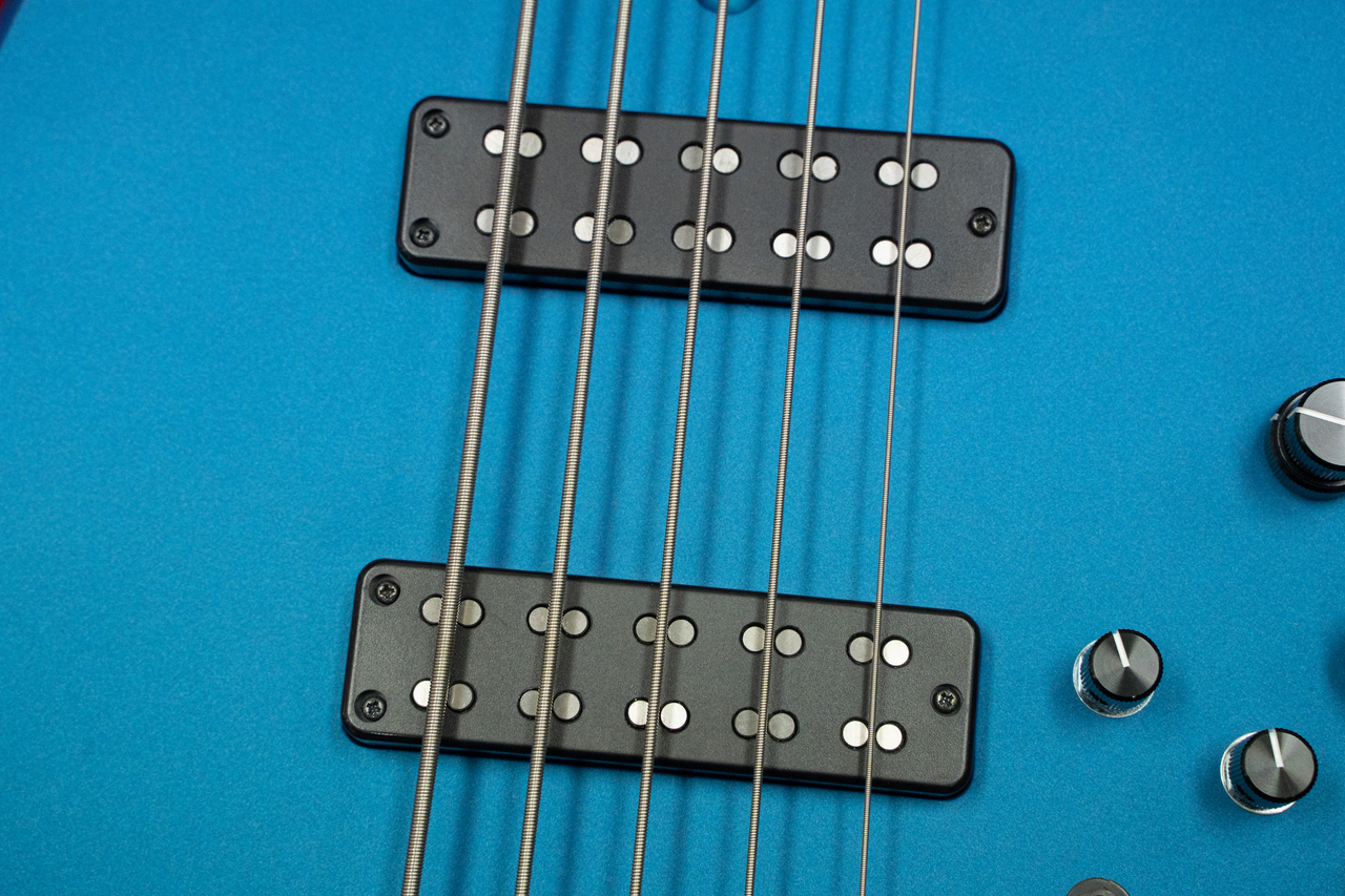 Swan Custom Basses Alpha Classic 5strings Electric Blue #AL2201150 4 ...