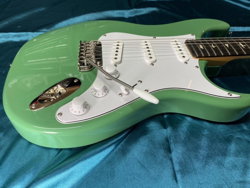 Paul Reed Smith(PRS) SE silver sky（中古）【楽器検索デジマート】