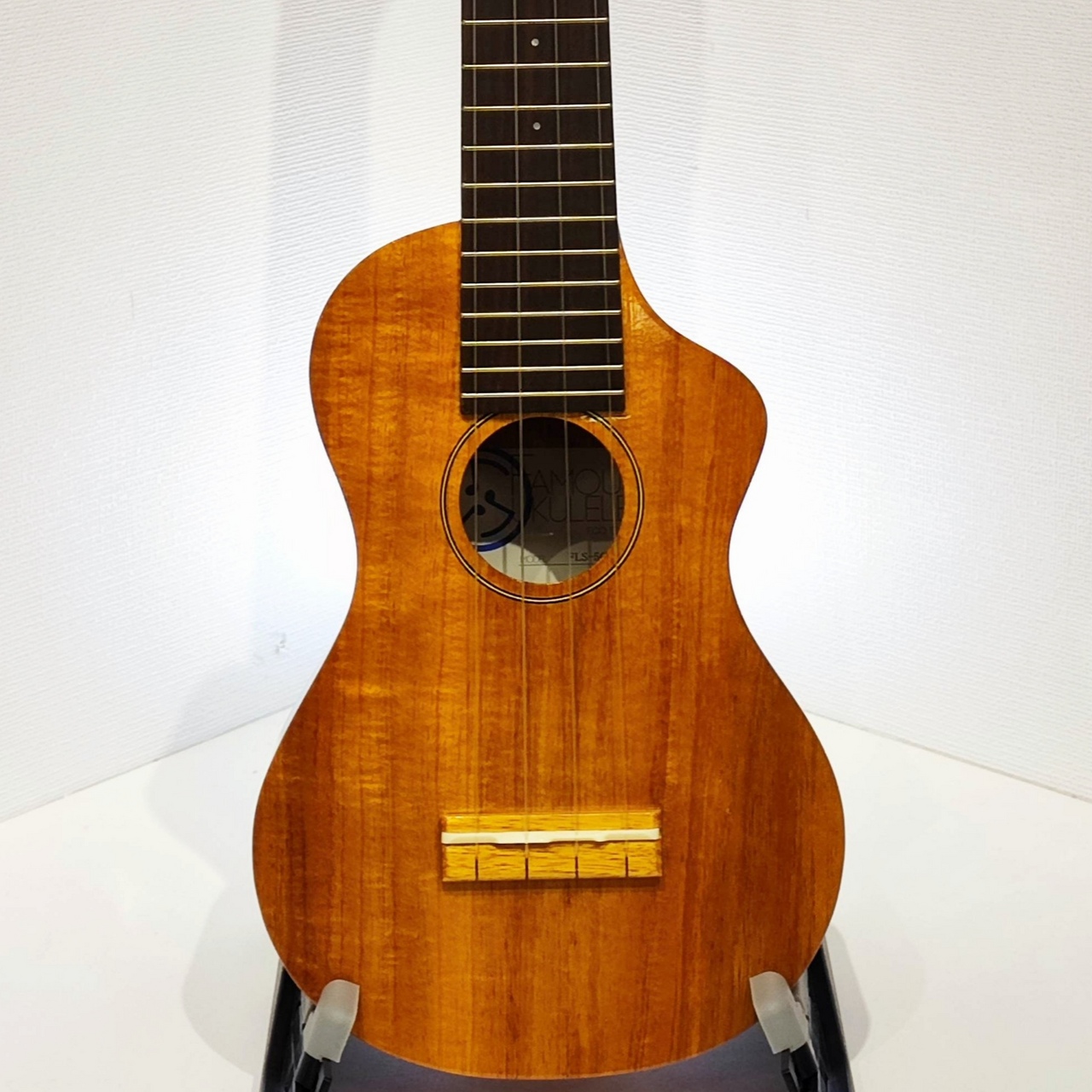 Famous FLS-5GC ソプラノロングネックカッタウェイモデル（新品/送料無料）【楽器検索デジマート】