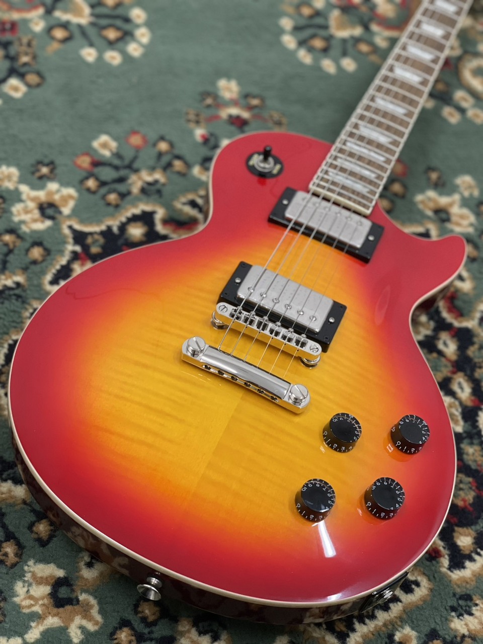 Epiphone Les Paul Tribute Plus -Heritage Cherry Sunburst- #25082350298【3.42kg】（新品）【楽器検索デジマート】