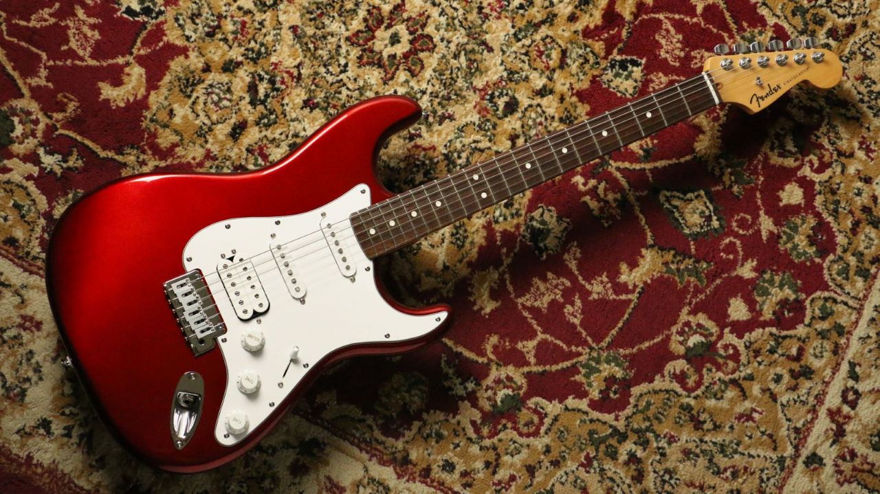 Fender Standard Stratocaster HSS Candy Cola【Red】【SSH】（新品特価/送料無料）【楽器検索デジマート】
