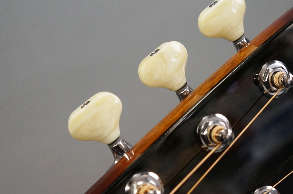 aNueNue M88 IT（新品）【楽器検索デジマート】