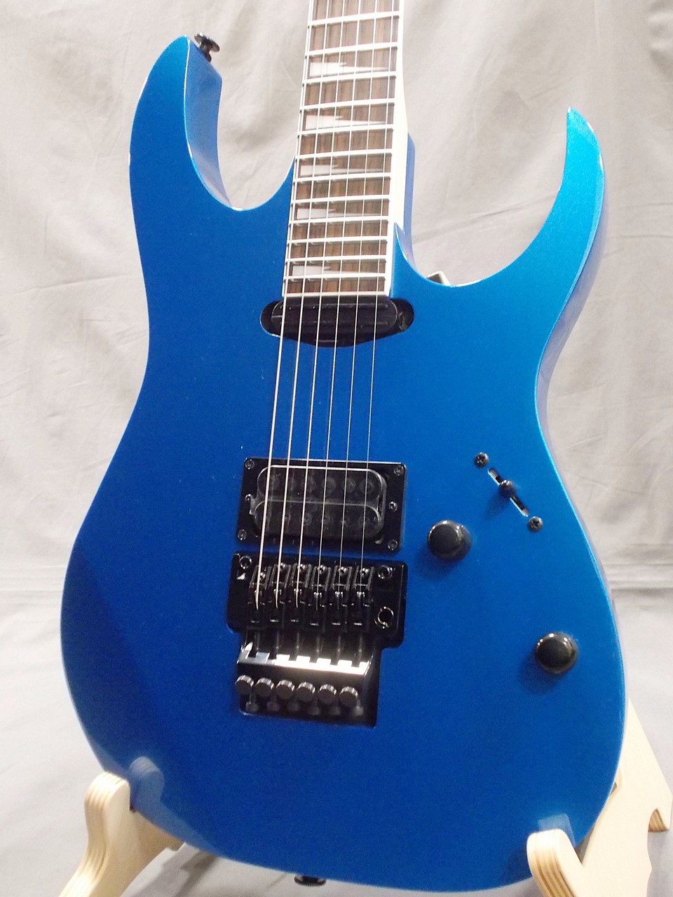 Ibanez RG565R Electric Blue（新品）【楽器検索デジマート】