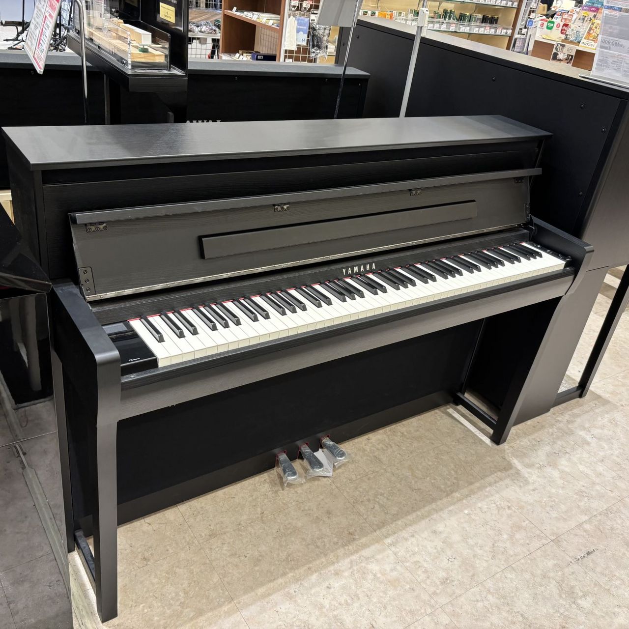 YAMAHA CLP-785B Clavinova 【展示品のため特別価格】（B級特価/送料無料）【楽器検索デジマート】