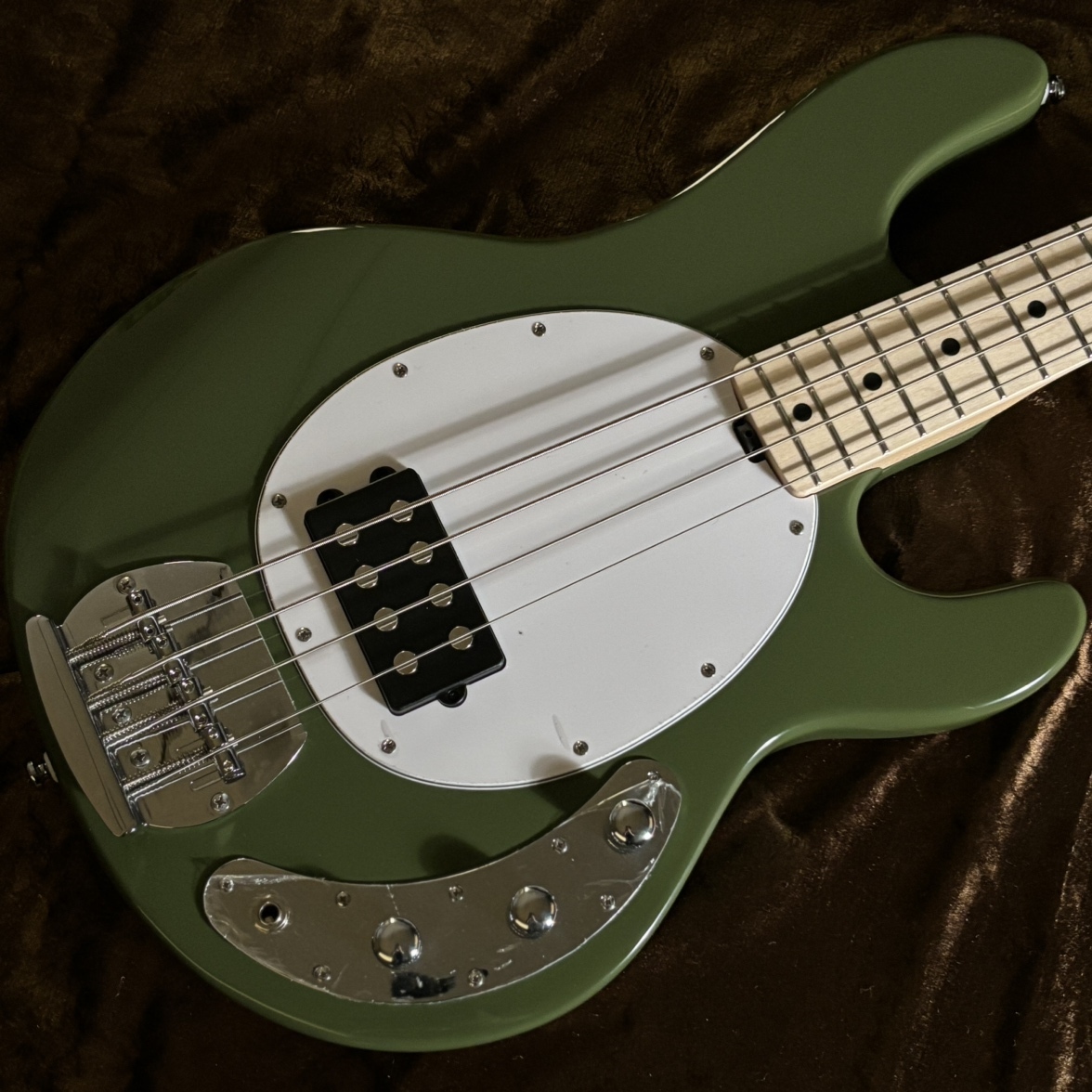 Sterling by MUSIC MAN 《現物画像 / 島村楽器限定モデル！》RAY4 Olive Gloss エレキベース（新品/送料 ...