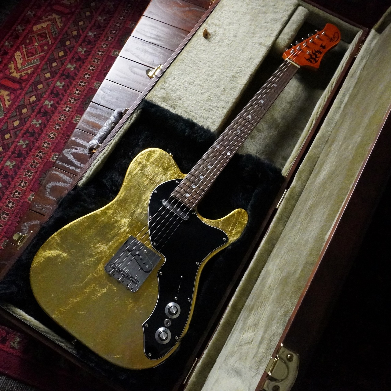 Shior Modern Oddity TL Platinum / Brazilian Rose Wood FB (Spirit ...