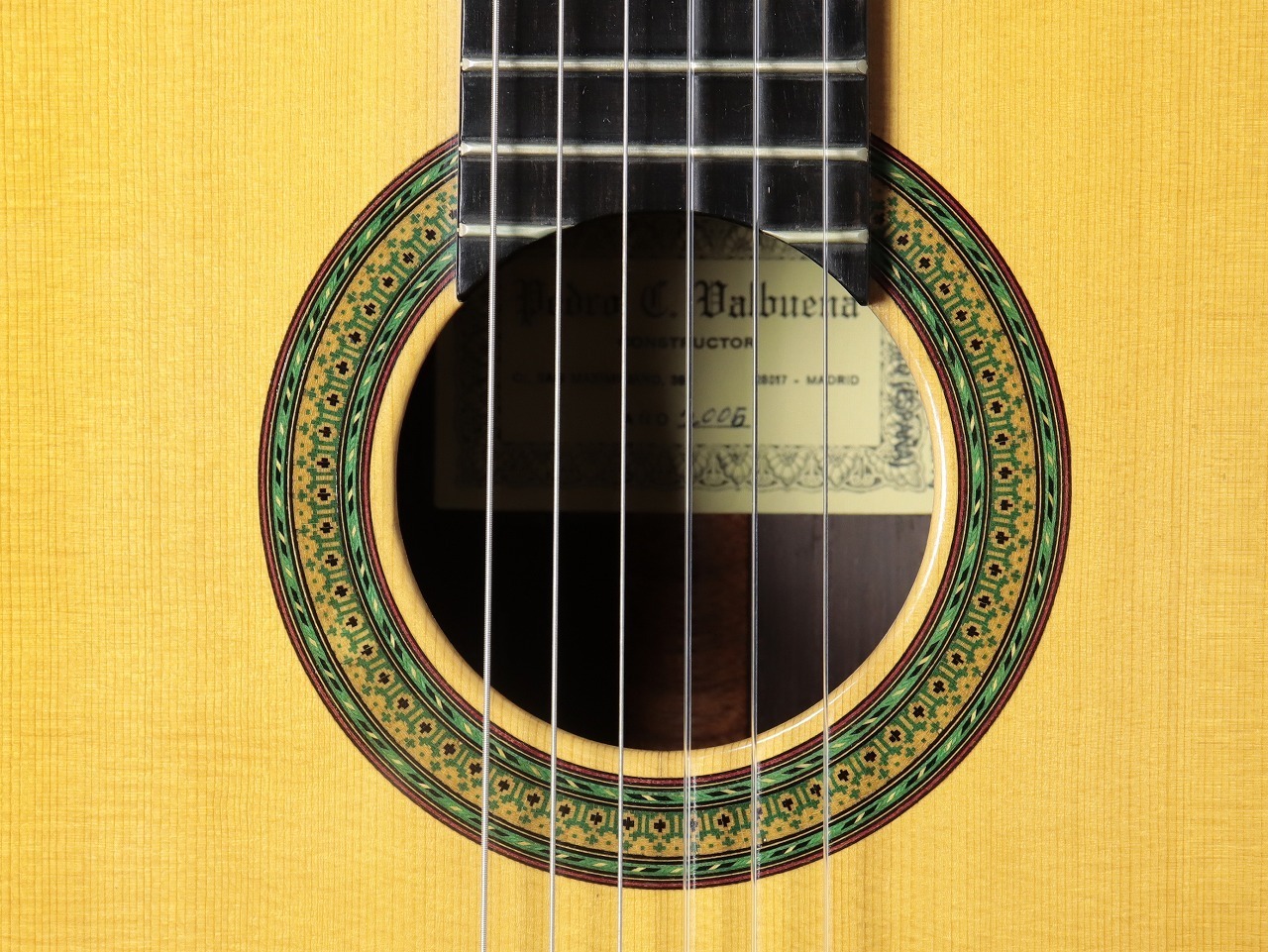 Pedro Valbuena 【松・ローズウッド】ペドロ・バルブエナ 2006年製【状態良好・無金利キャンペーン・送料当社負担】（中古）【楽器 ...