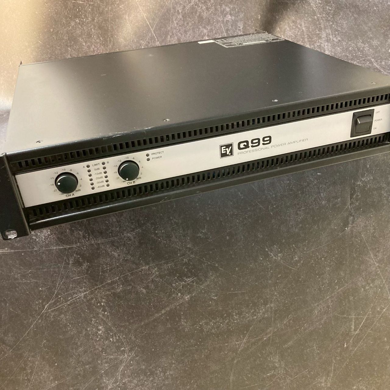 ElectroVoice (EV) 【現物画像】ElectroVoice Q99 パワーアンプ 本体のみ（中古/送料無料）【楽器検索デジマート】
