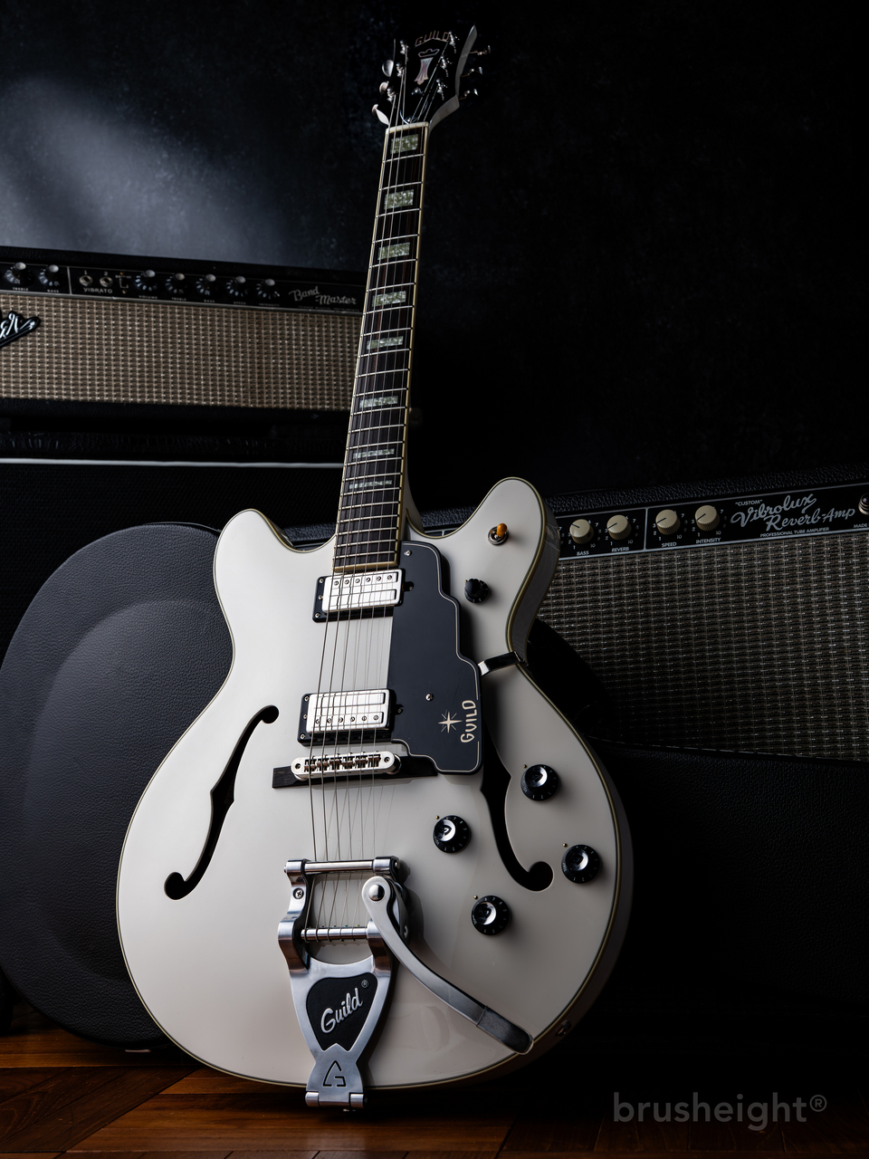 GUILD 【動画有】Guild Starfire™ V with Bigsby® Newark St. Collection "Snow ...