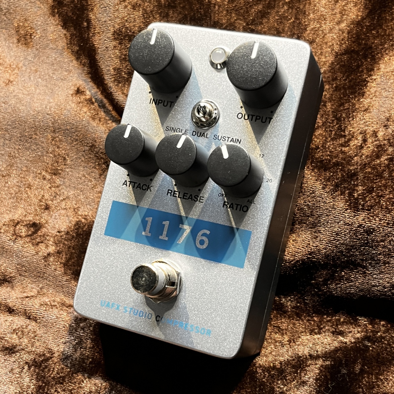 Universal Audio UAFX 1176 Studio Compressor（中古）【楽器検索デジマート】