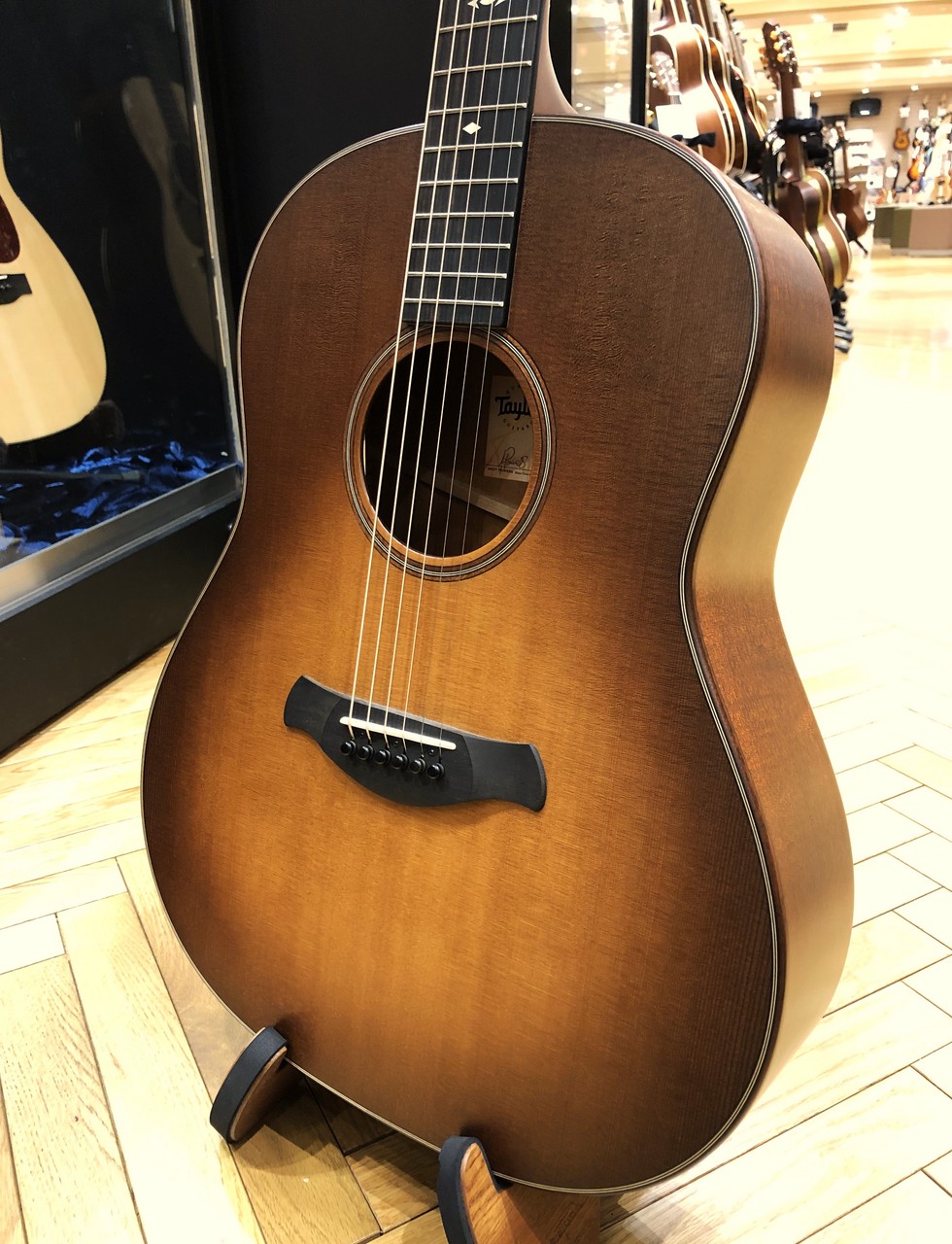 Taylor Builder's Edition 517e（新品特価/送料無料）【楽器検索デジマート】