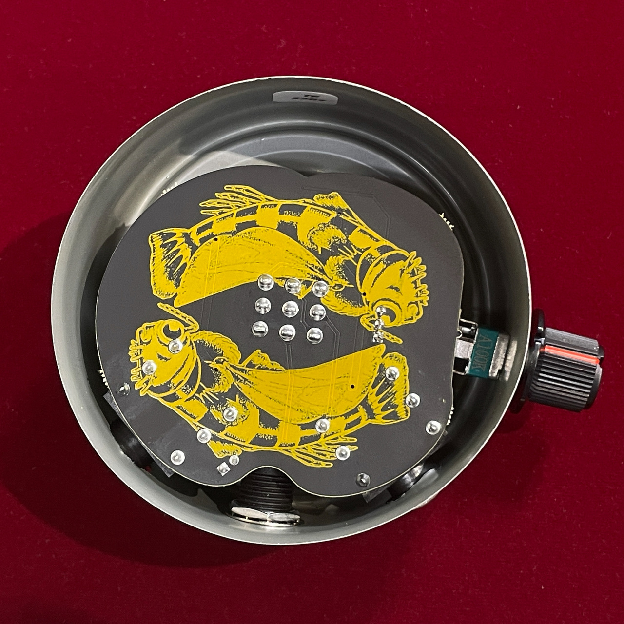 Beetronics TUNA FUZZ 【限定生産モデル】【センス抜群なツナ缶オルタナファズ】（新品/送料無料）【楽器検索デジマート】