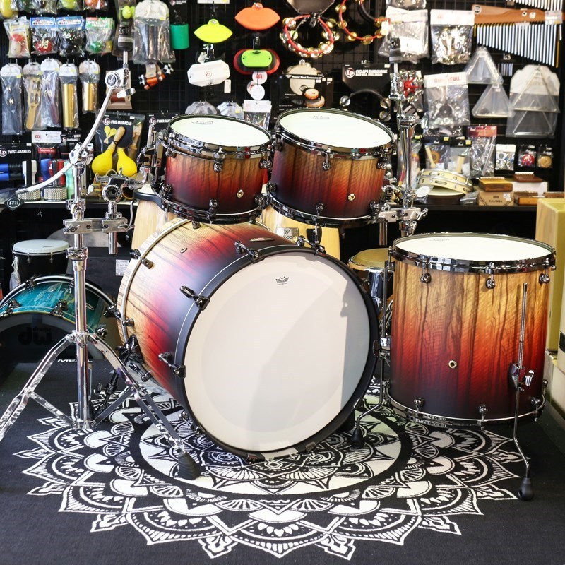 Pearl Masterworks 4pc Drum Kit [BD22，FT16，TT12，TT10] -Matte Red Fade over Black Limba（新品/送料無料 ...