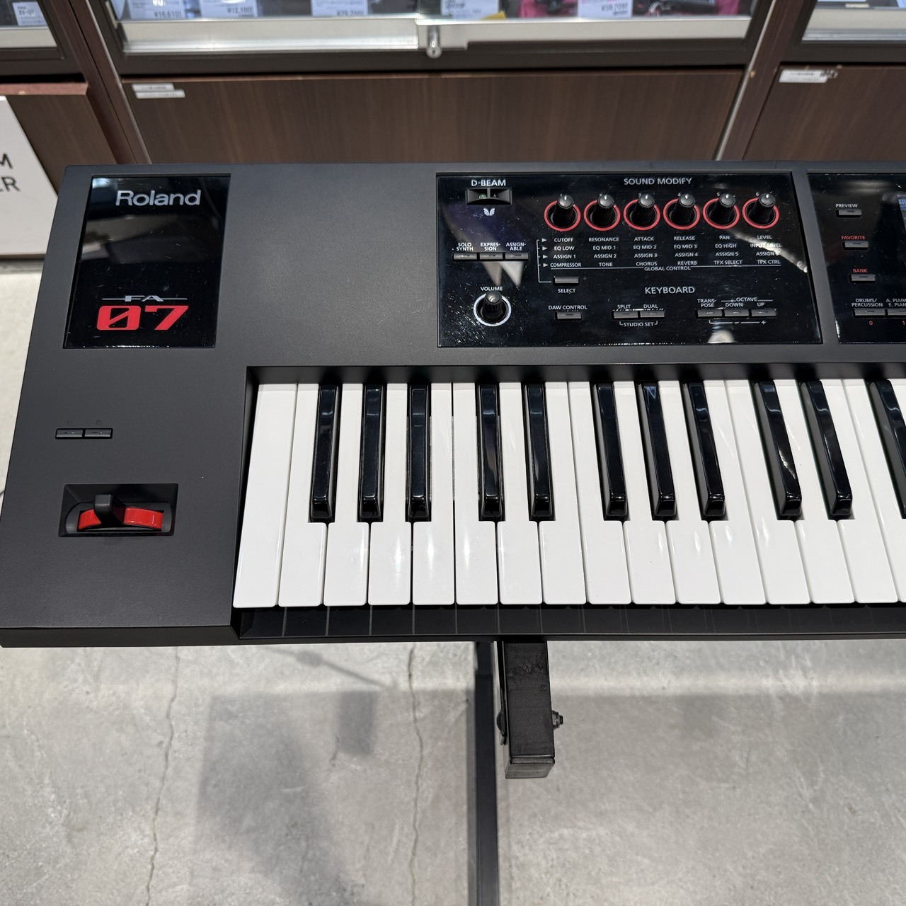 Roland Roland FA-07 76鍵盤シンセサイザー（中古/送料無料）【楽器検索デジマート】