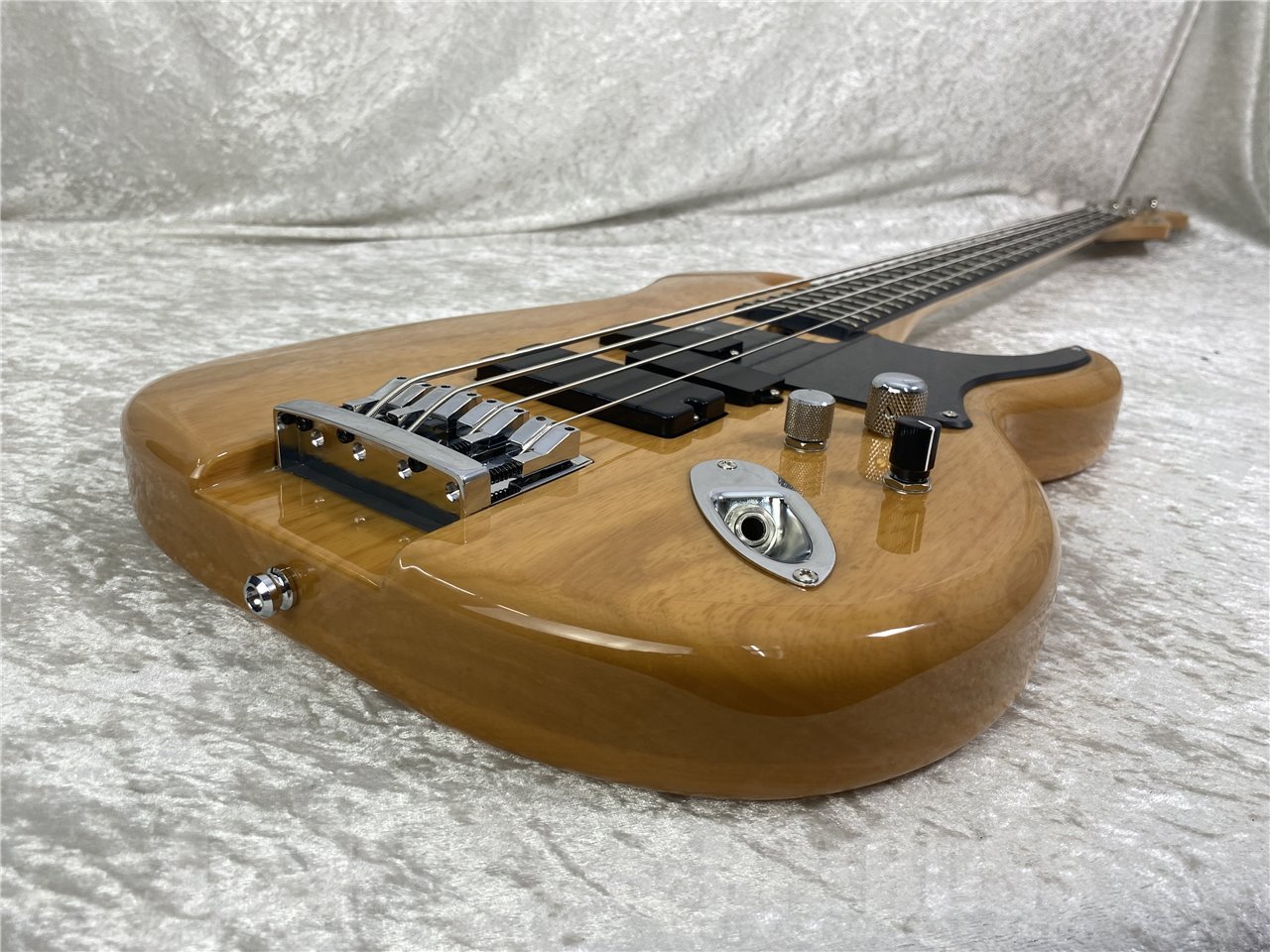 Killer KB-Criminal Bass '24 PH (vintage natural)（新品/送料無料）【楽器検索デジマート】