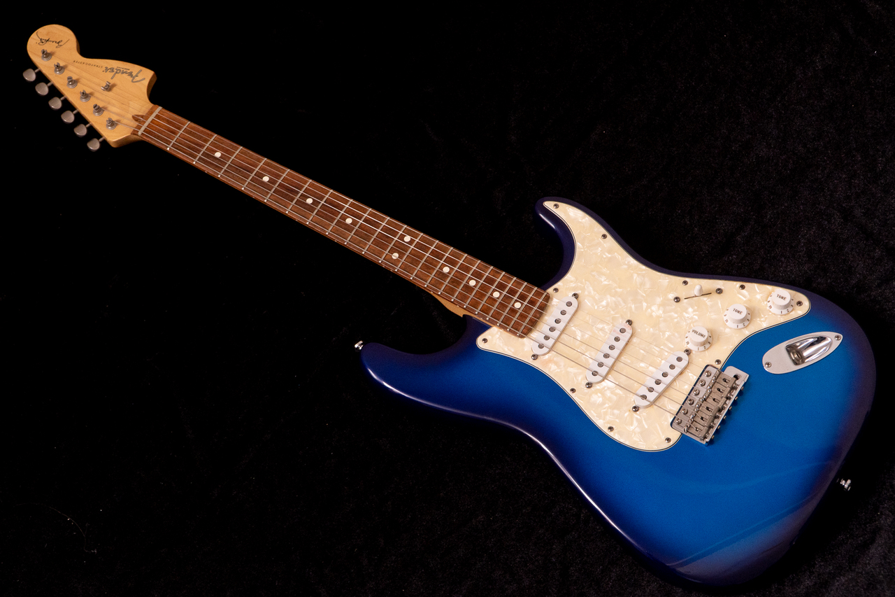 Fender Bonnie Raitt Stratocaster 1999 3.675kg #N8368627【TONIQ横浜】（中古/送料 ...