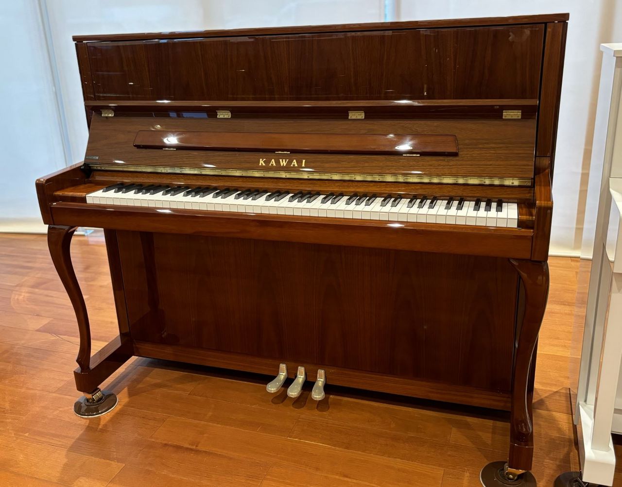 KAWAI K-300SF WNP ウォルナット艶出し仕上げ アップライトピアノ 88鍵盤 島村楽器オリジナルモデル 猫脚 日本製（新品/送料無料）【楽器検索デジマート】