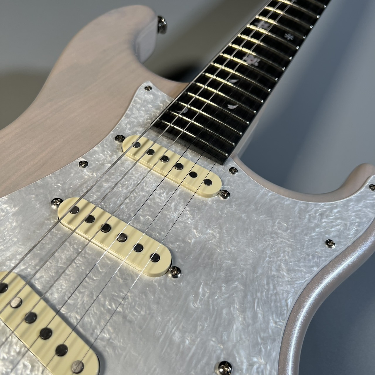 momose MC-SAKURA LTD/E【12/19～12/21ギターセレクション展示中】（新品/送料無料）【楽器検索デジマート】