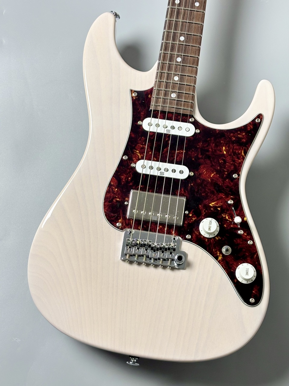 Ibanez AZ2204N AWD（新品）【楽器検索デジマート】
