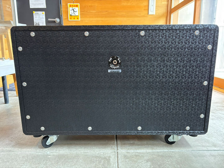 Bogner 212CB Closed back stack cabinet (16Ω) （新品）【楽器検索デジマート】