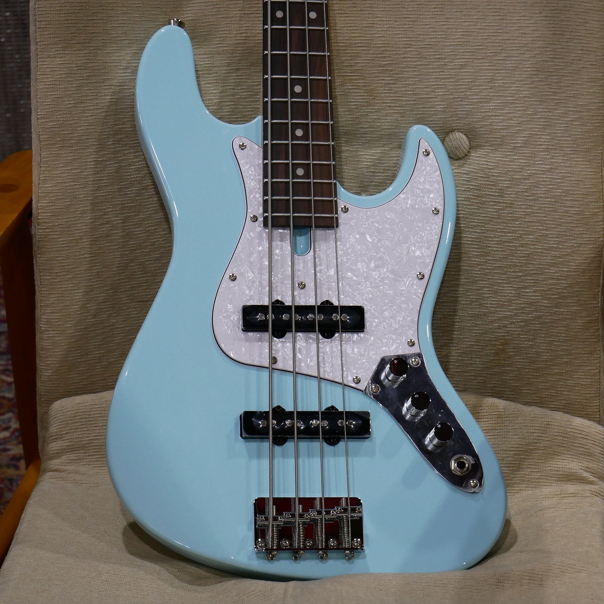 Bacchus WJB-Mini / PTL-SOB 【ショート&コンパクトなミニベース】【Ernie Ball Flex Cable ...