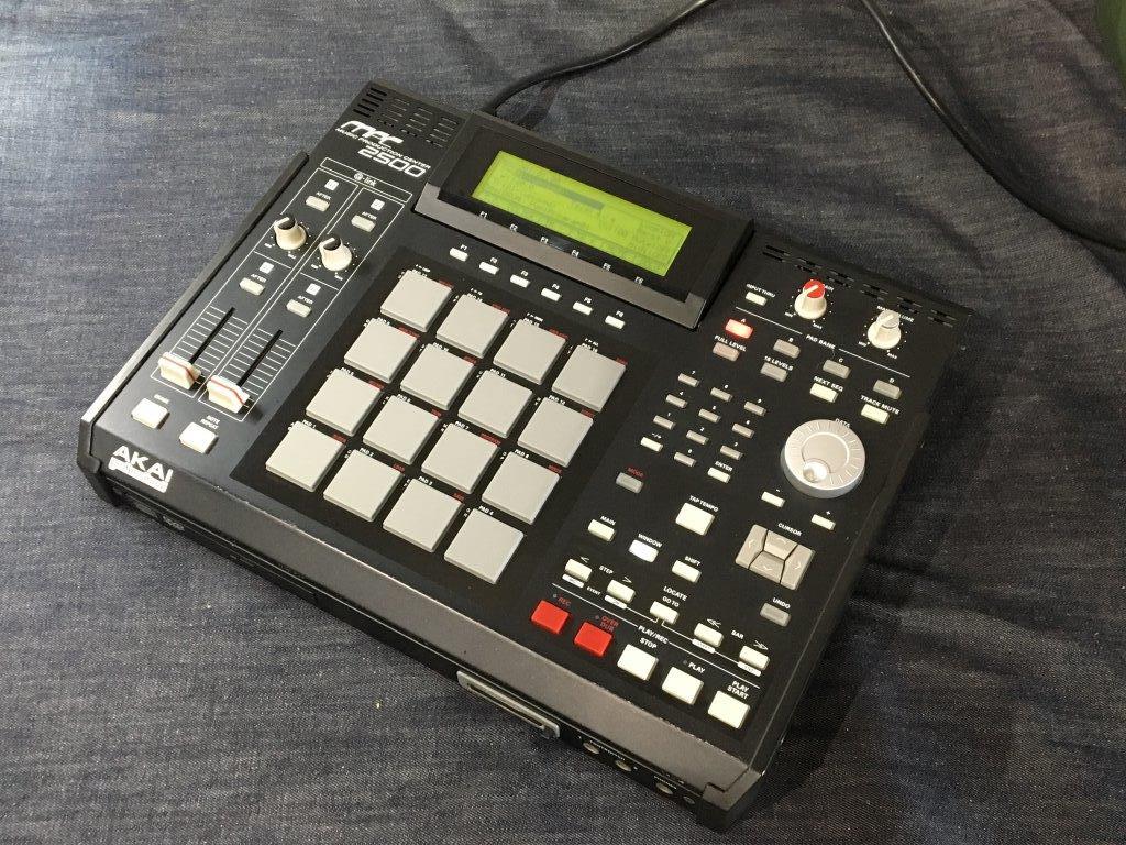 AKAI MPC2500（中古/送料無料）【楽器検索デジマート】