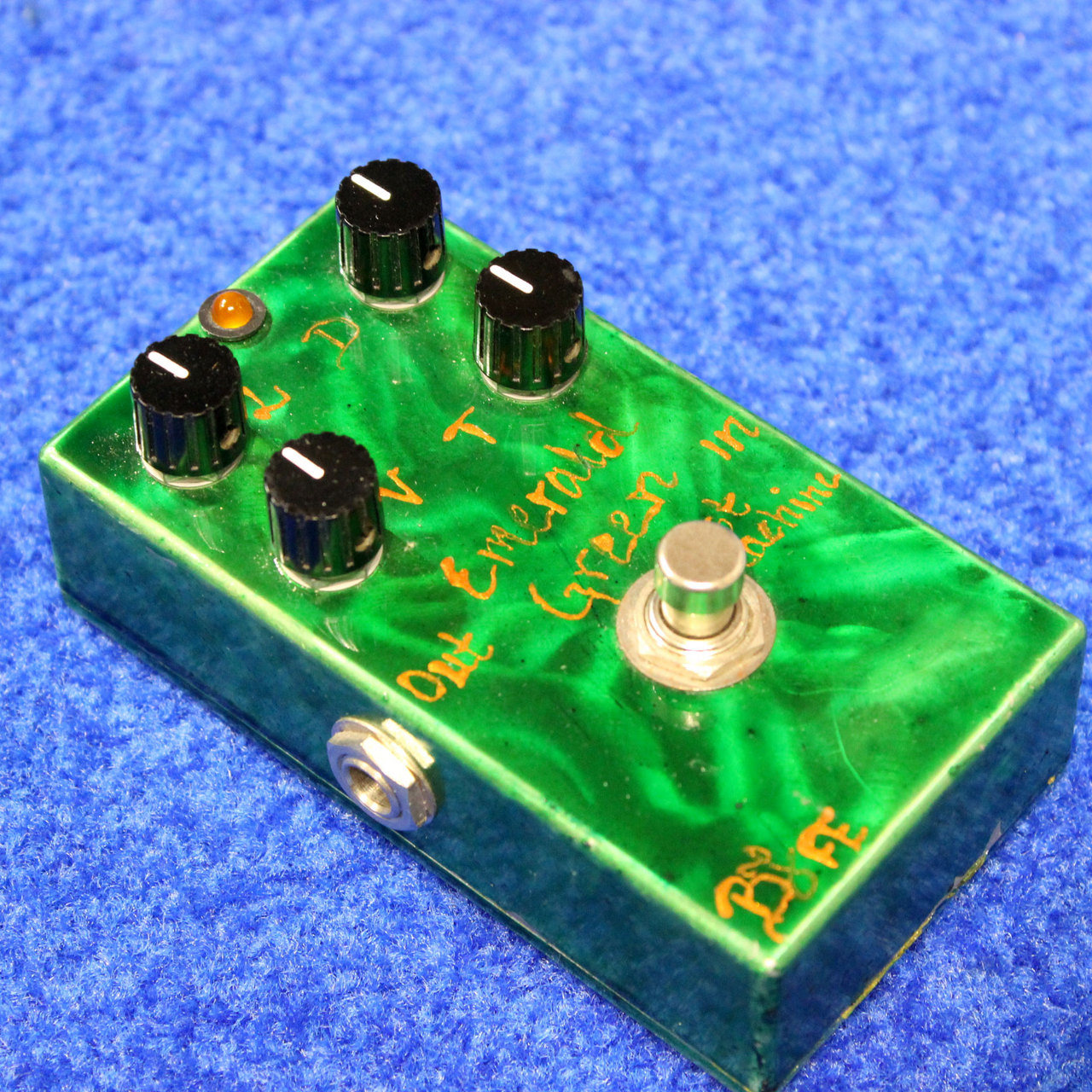 BJF Electronics Emerald Green Distortion Machine BJF エレクトロニクス エメラルド グリーン ディストーション です。（中古）【楽器検索デジマート】