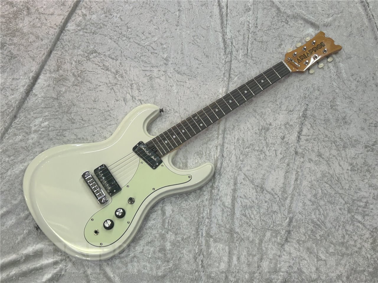 Aria Pro II DM-206 (Vintage White)（新品/送料無料）【楽器検索デジマート】