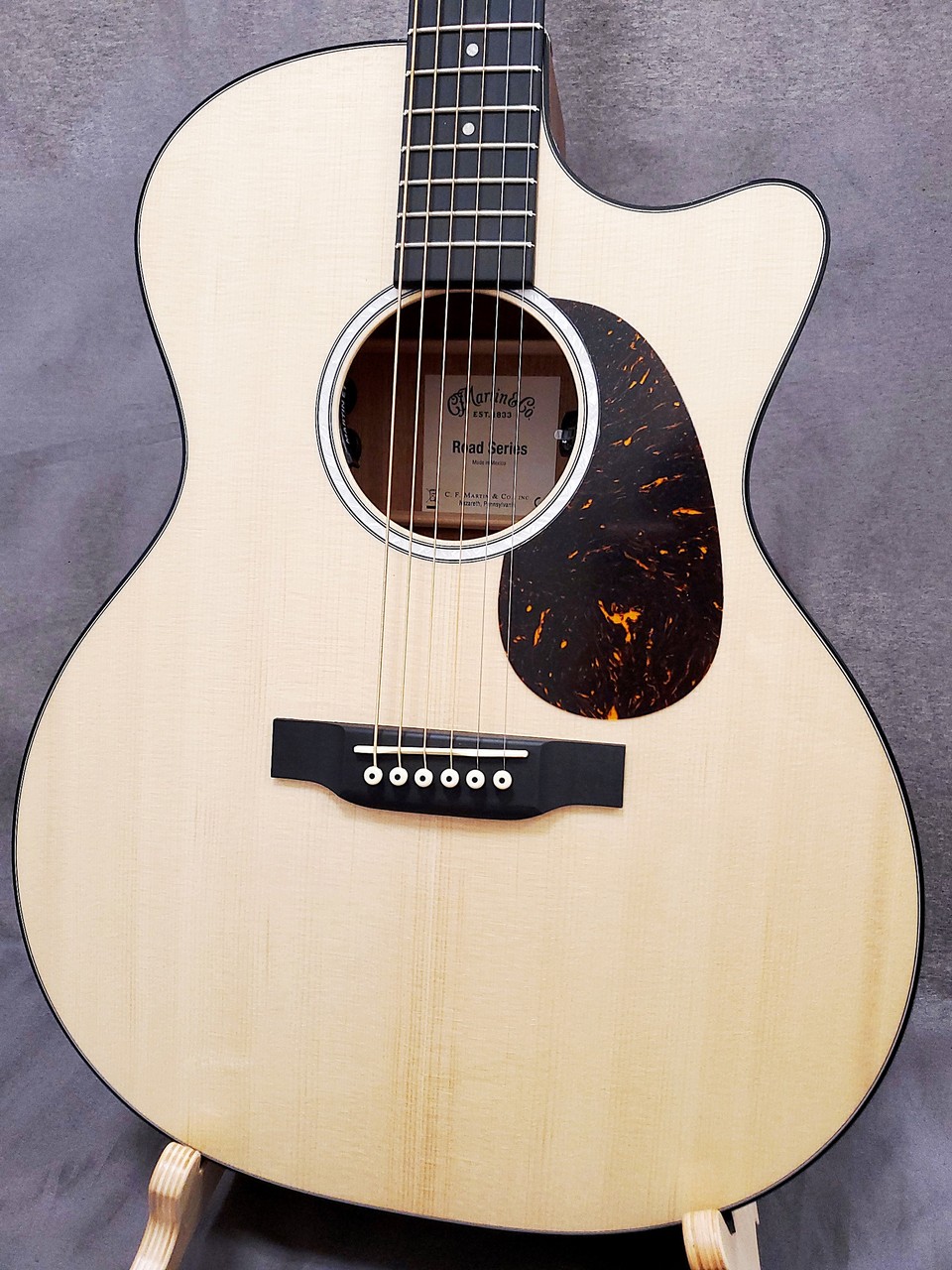 Martin GPC-11E（新品特価）【楽器検索デジマート】