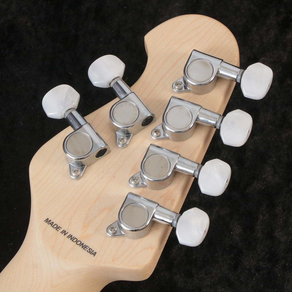 Sterling by MUSIC MAN AX40 Trancelucent Red 【御茶ノ水本店】（中古/送料無料）【楽器検索デジマート】