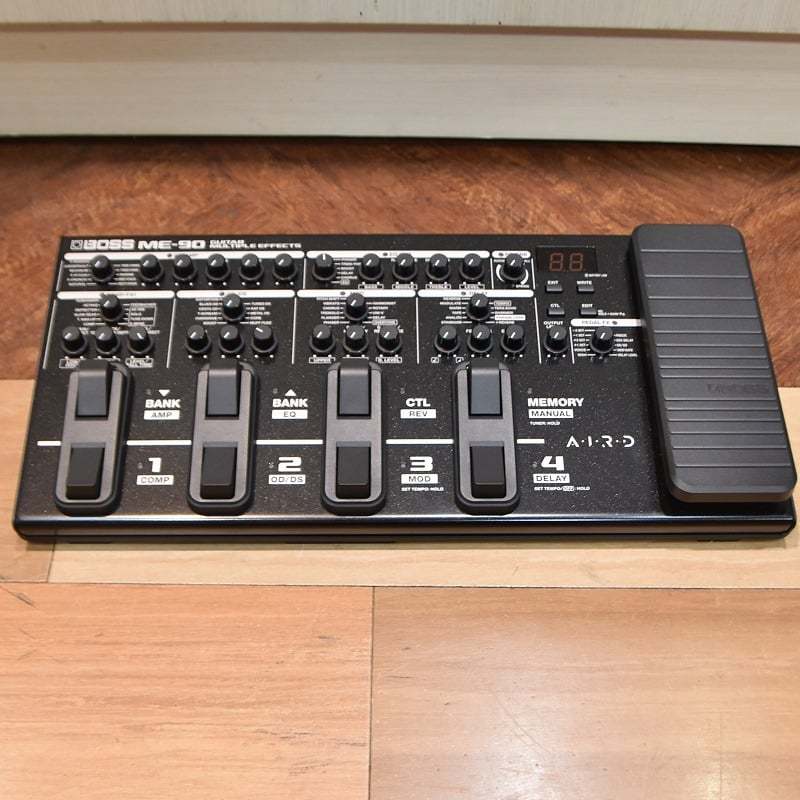 BOSS ME-90 / Guitar Multiple Effects 【心斎橋店】(中古/送料 BOSS ME-90 / Guitar Multiple Effects 【心斎橋店】(中古/送料