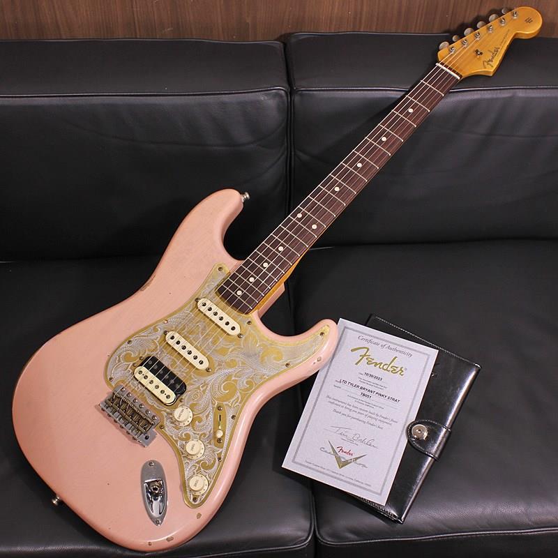 Fender Custom Shop Limited Edition Tyler Bryant Pinky Stratocaster ...