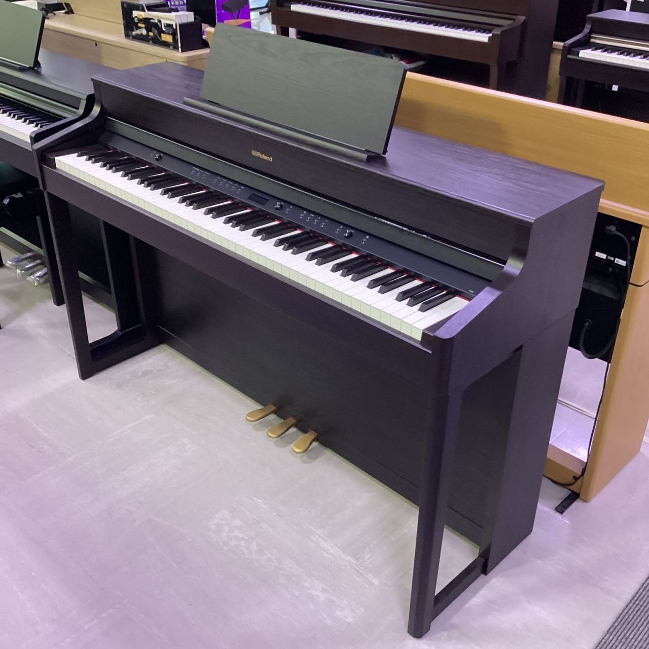 Roland HP702（中古/送料無料）【楽器検索デジマート】