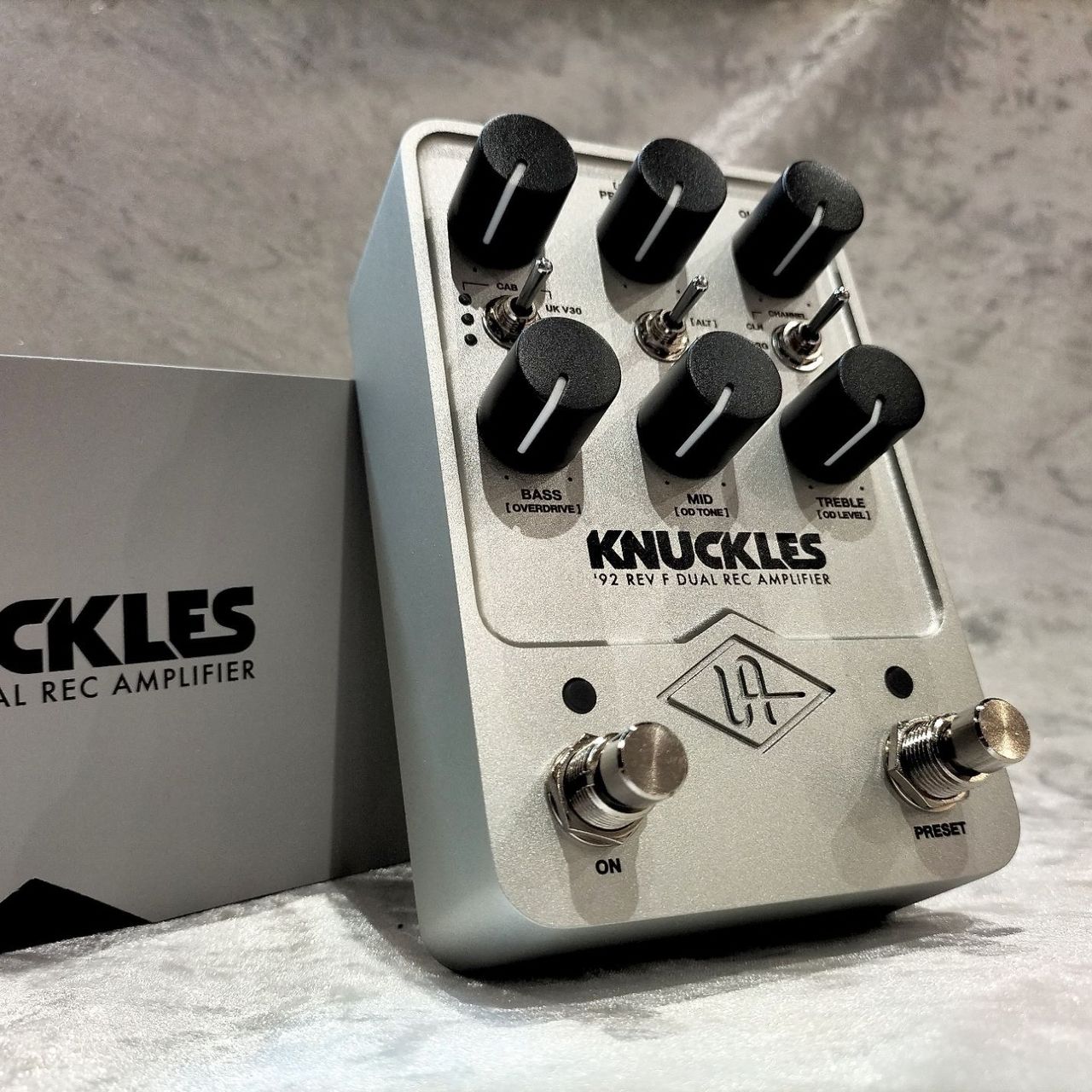 Universal Audio UAFX Knuckles '92 Rev F Dual Rec Amplifier アンプシミュレーター デ ...