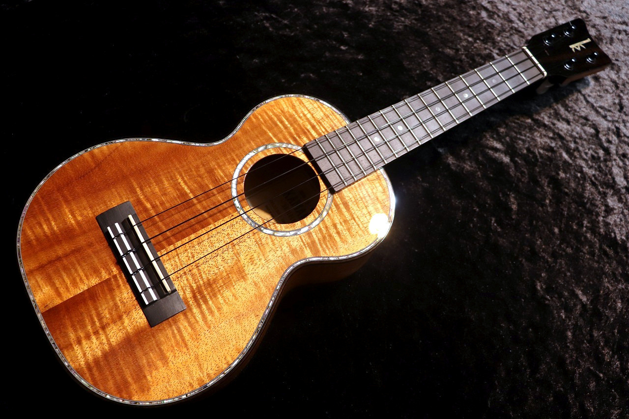 Kamaka 【特典有!】HF-2D2 #230773【コンサート】【美麗杢目】【池袋店在庫品】（新品/送料無料）【楽器検索デジマート】